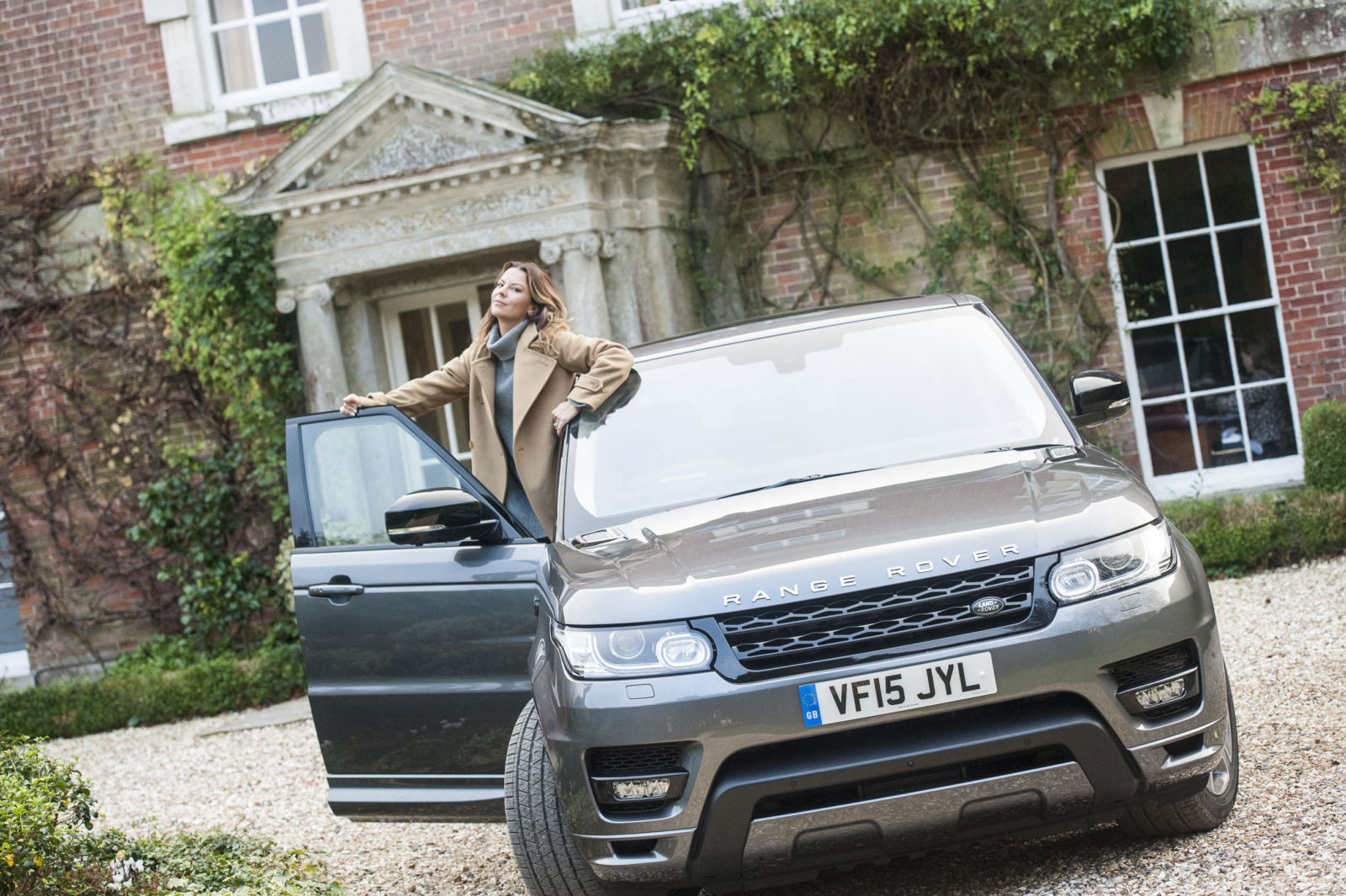 Land Rover UK: Range Rover Sport Hybrid - JULIET ANGUS